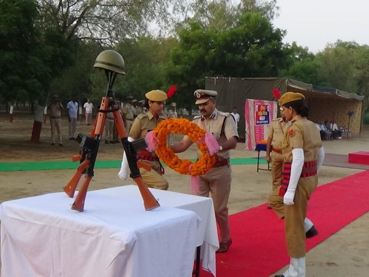 Tribute paid to soldiers who sacrificed their lives for the country ...