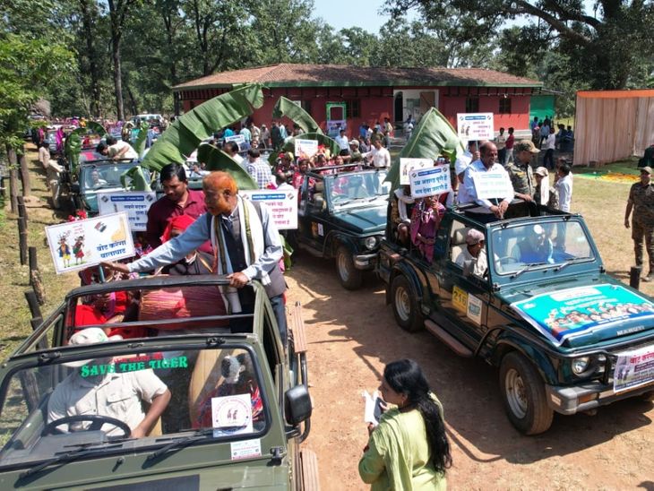 Voter awareness message from gypsy rally | जिप्सी रैली से मतदाता ...