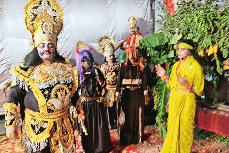 Staged in Khemkaran: Hanuman reached Ashok Vatika in search of Sita ...