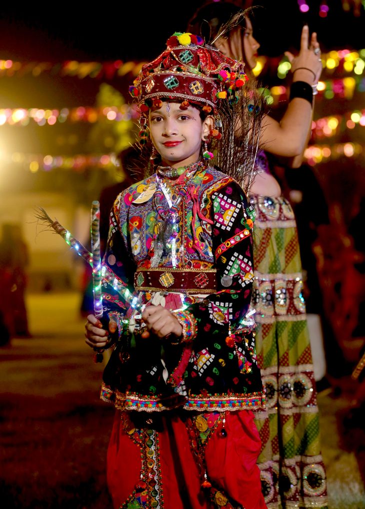 Garba competition: Abhidha best dandiya queen, Anjana got first prize ...