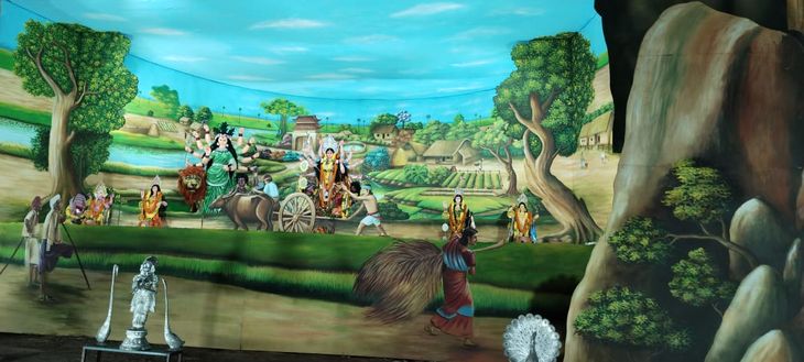 The pandal built on the theme of Hamar Chhattisgarh is the center of ...
