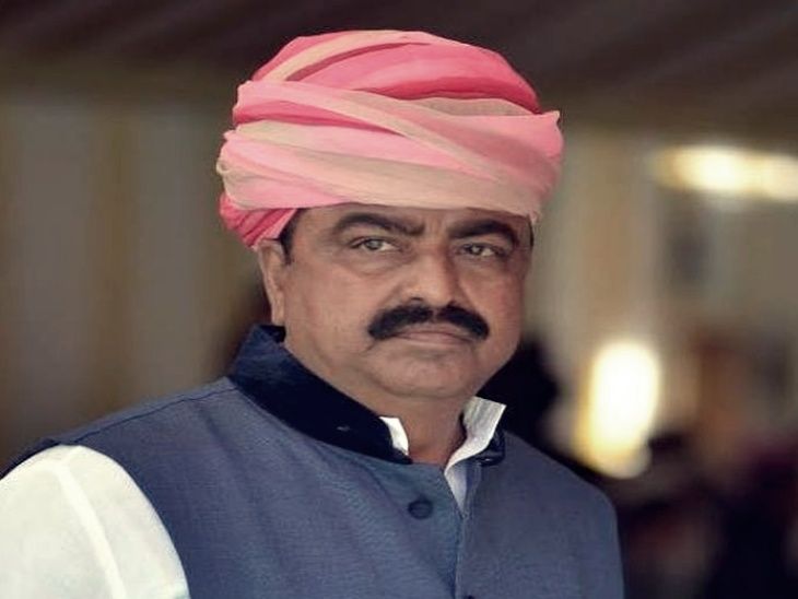 Narayan Singh Deval got BJP ticket from Raniwada. | रानीवाड़ा से नारायण ...