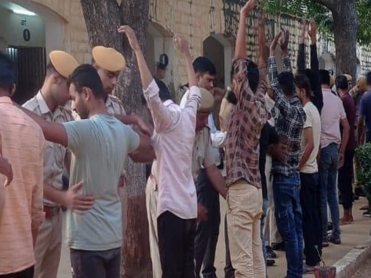 Police search in Jaipur Central Jail