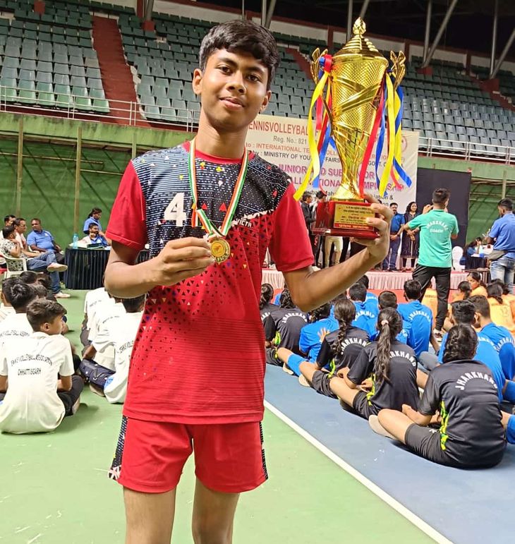 Under the leadership of Aditya, Rajasthan team won gold medal in tennis ...