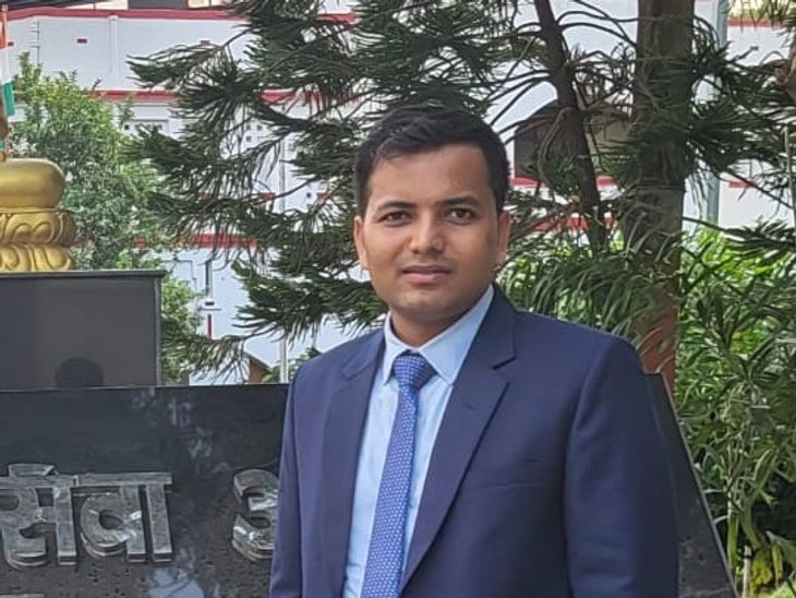 Madhubani Mukesh Kumar Yadav secured 9th rank in BPSC | मुकेश कुमार यादव ने BPSC में किया 9वां ...