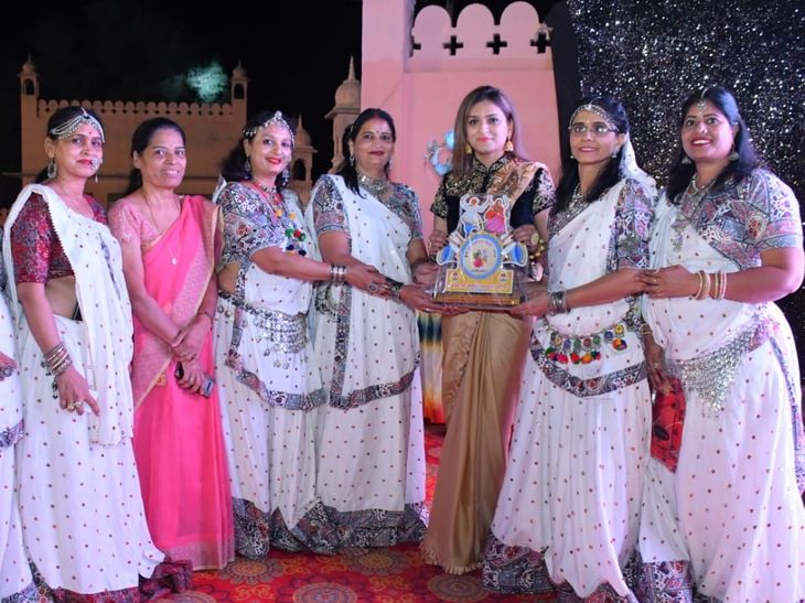 Maheshwari Mahila Mandal and women of Jain community performed Garba ...