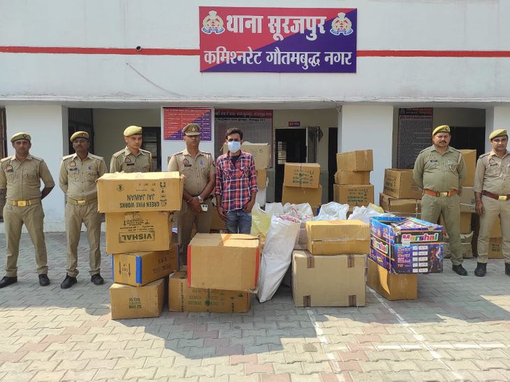 Police raided warehouse of illegal firecrackers