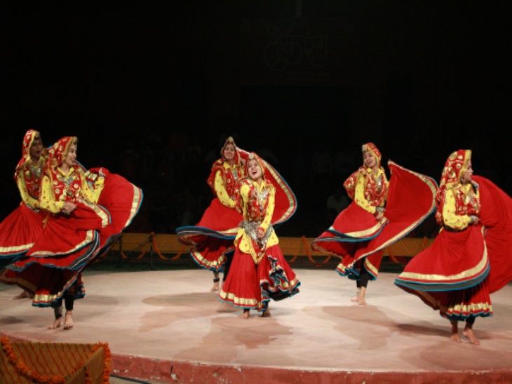 9 folk dance styles of 8 states come true