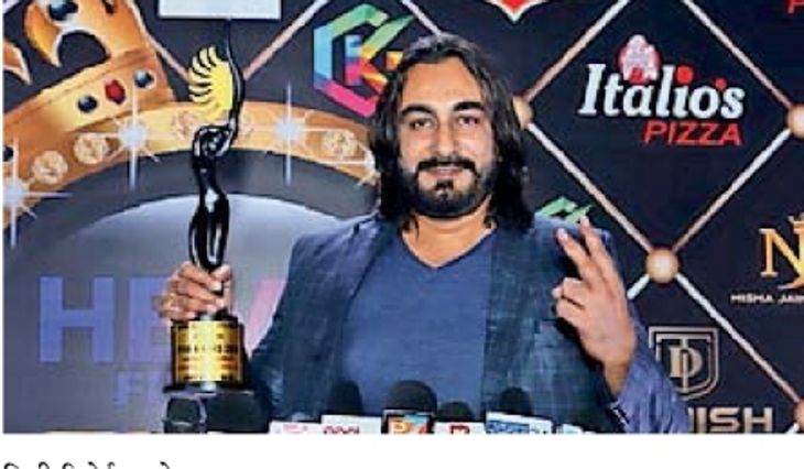 Shravan, who is making his first web series, got the Best Debut ...