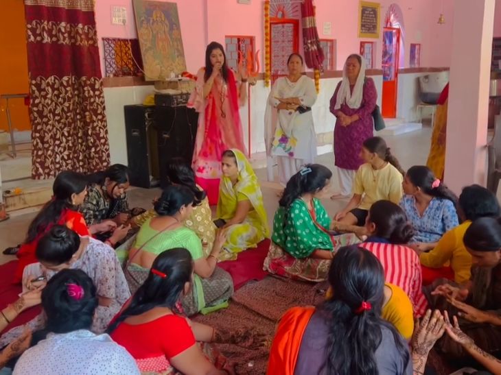Mehndi program in Manokareshwari temple Bhopal | मनोकारेश्वरी मंदिर ...