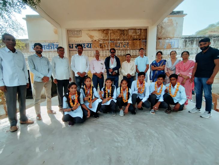 Bagad players won 22 gold medals in Rajasthan Karate Cup | राजस्थान ...