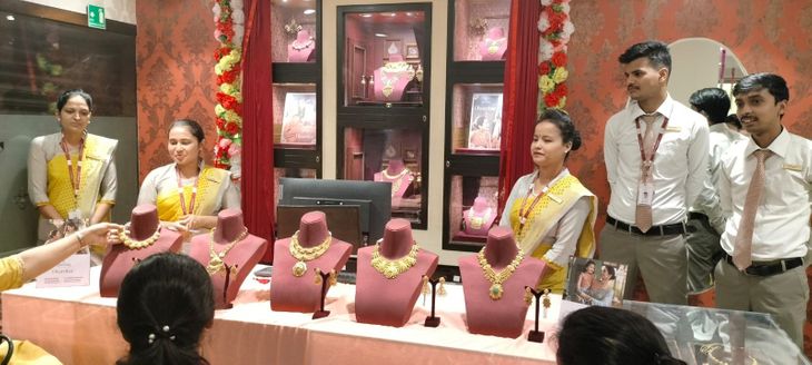 Tanishq launches new collection Dharohar | तनिष्क ने नया कलेक्शन धरोहर ...