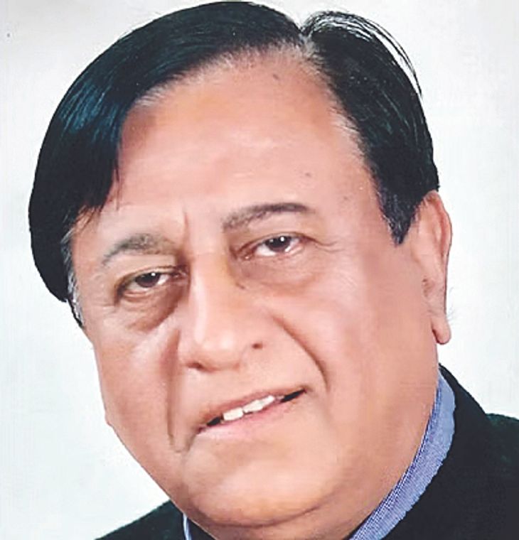 Dr. Karan Singh said- Change the ticket in Behror or accept my ...