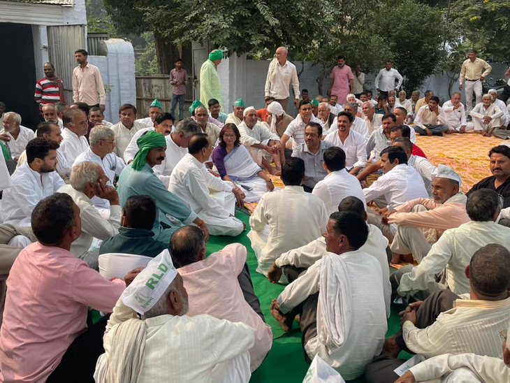 RLD protest at Mohiuddinpur sugar mill | मोहिउद्दीनपुर चीनी मिल पर ...