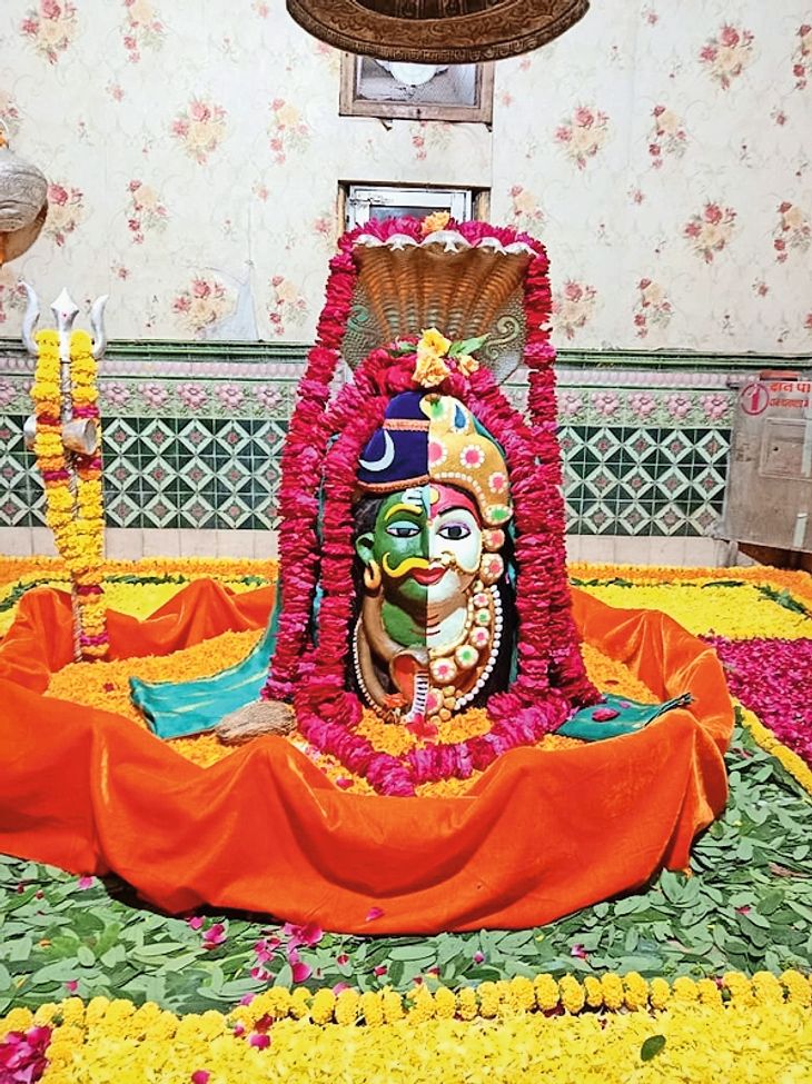 Baba Baijnath Mahadev decorated in semi-manish form | बाबा बैजनाथ ...