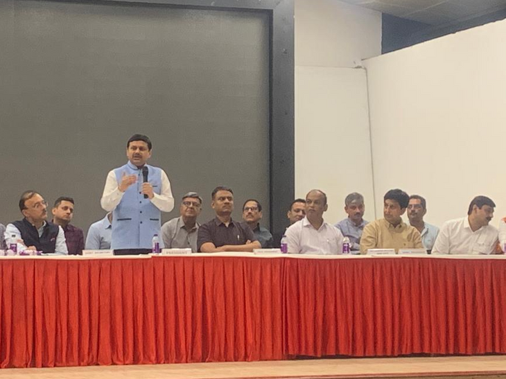 Dr. NP Singh becomes secretary of Banaras Club for the fifth time In ...