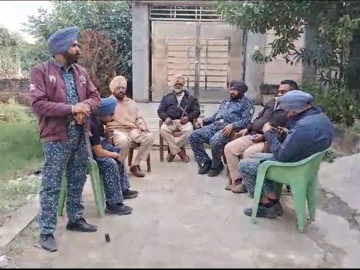 Punjab Batala NIA Raid Video Update Tahsildar Abhishek Verma | बटाला ...