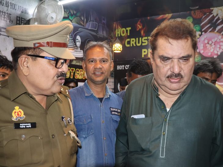 Bollywood actor Raza Murad reached Rampur