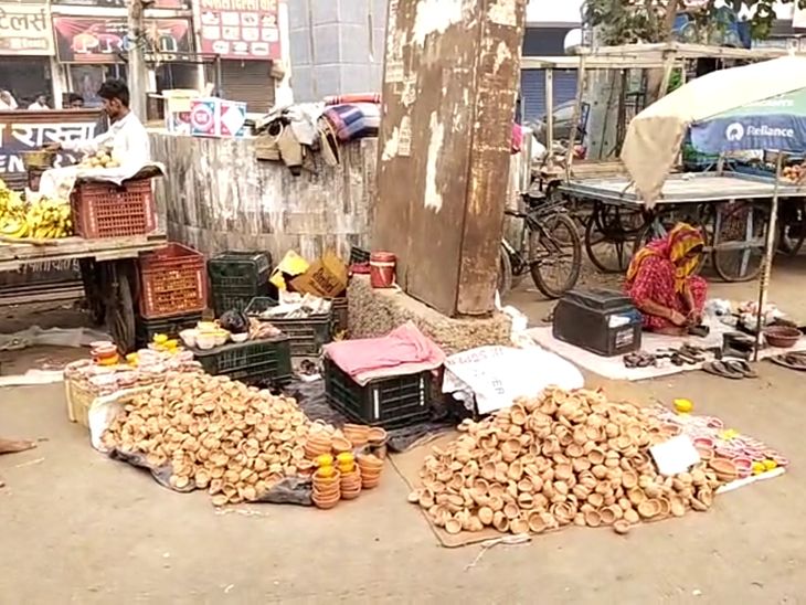 Market buzzing on Dhanteras, huge shopping done | धनतेरस पर गुलजार हुआ ...