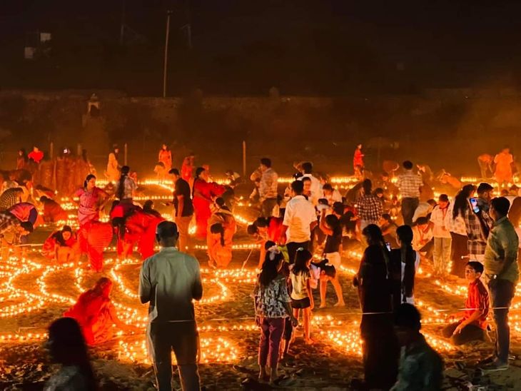 Deepotsav started with Shankhnath | शंखनाथ के साथ दीपोत्सव का हुआ ...