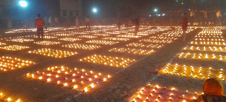 11 thousand lamps lit in Manokamna Maa Vaishnavi Durga Puja Temple ...