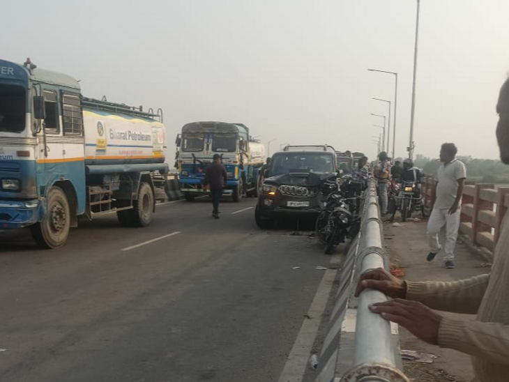 Horrific road accident on Ayodhya NH-27 | अयोध्या में सड़क हादसा में 2 ...