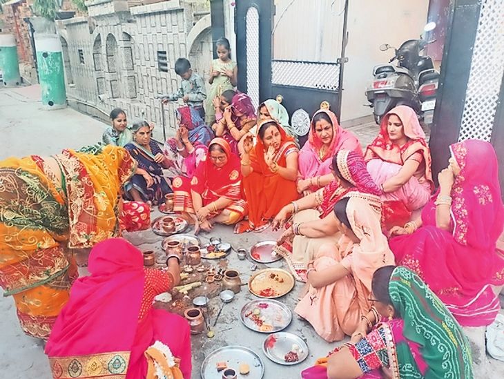 Annakoot Mahotsav organized in temples in Niwai, devotees accepted ...
