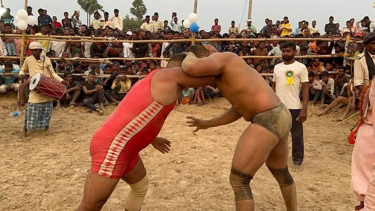 Dangal competition on Govardhan Puja, winning wrestlers got buffalo as ...