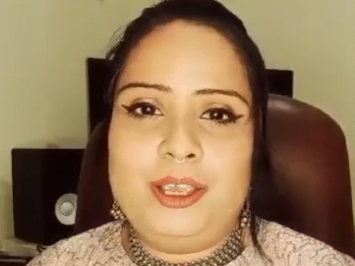 Folk singer Devi sang 'Udit Aditya Dev' on Chhath; bihar bhaskar latest ...