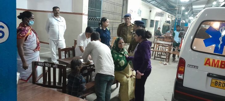 After the female passenger suffered labor pain in the train, she was ...