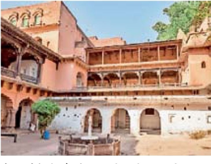 Gauhar Mahal...a wonderful blend of Hindu and Mughal architecture ...