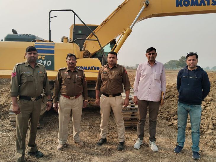 Soil mining was going on in Kahnour, Poklane's challan | काहनौर में चल ...