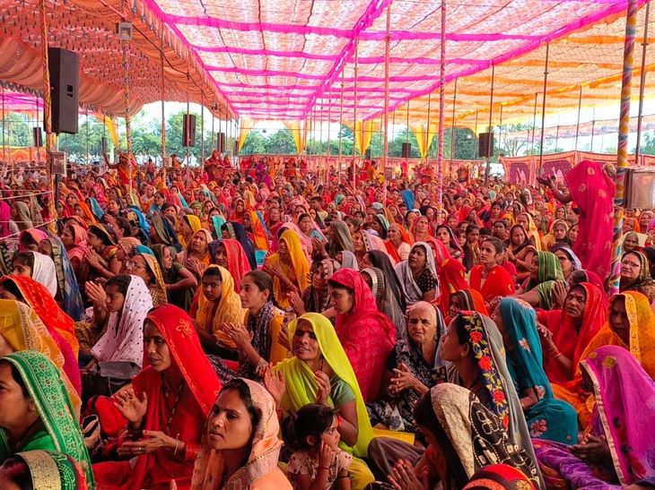 The narrator said – God awakens people towards devotion from time to ...