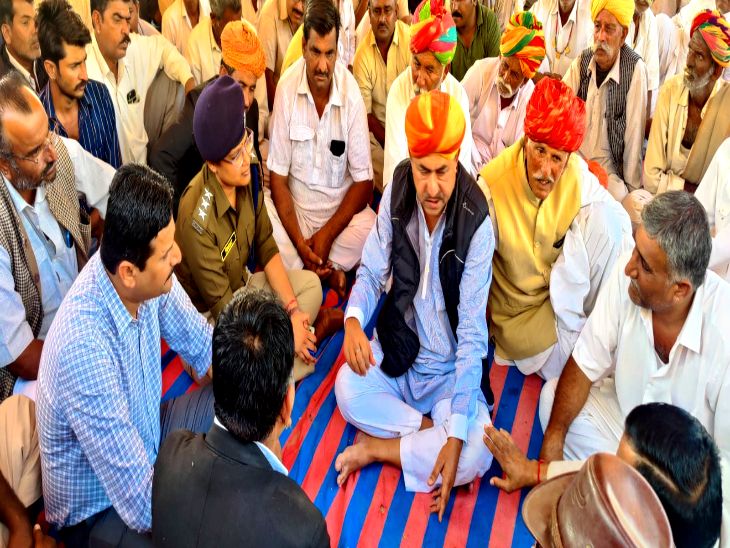 Protest in front of collector office in dowry death case