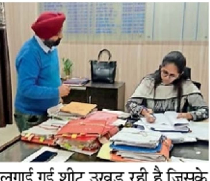 Anger over the breaking of the board made in the name of martyr Sukhdev ...