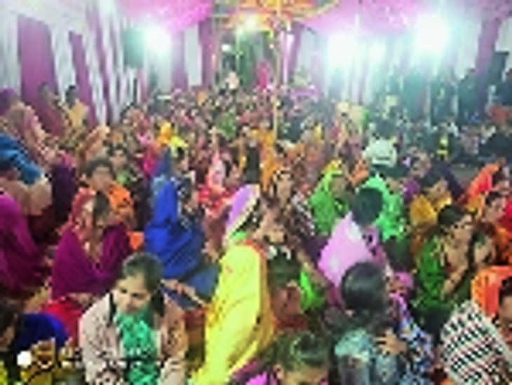 Devotees Danced After Listening To The Story Of Shri Krishnas Birth