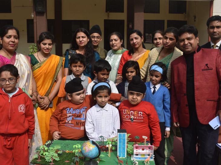Huge Science Odissi Exhibition at Khalsa School