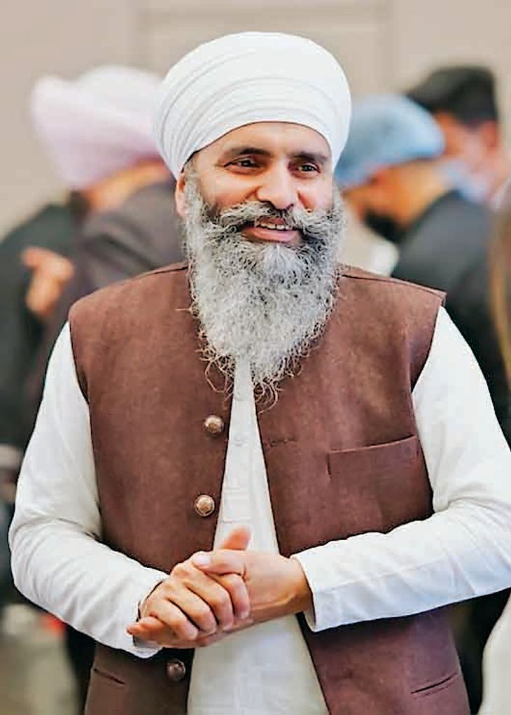 'Guru Nanak De Sikh'; Teaching tailoring to 200 daughters every year ...