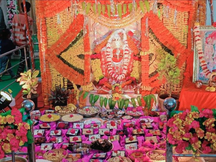 Special worship done at Khedapati Hanuman temple; Crowd of devotees ...