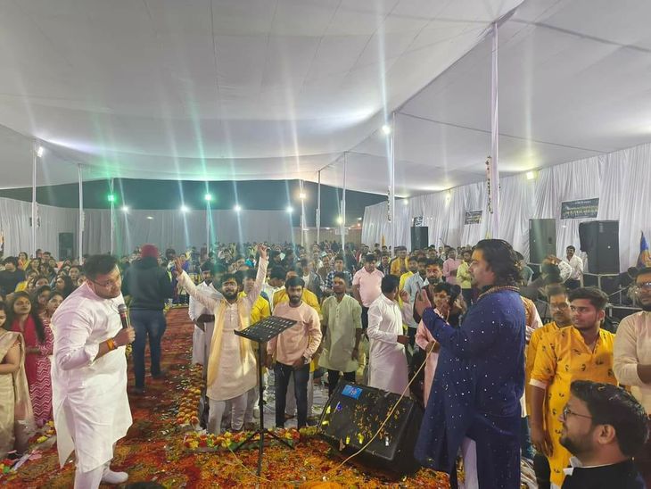Devotees rejoiced on Shri Shyam Bhajan | श्री श्याम भजन पर झूमे भक्तजन ...