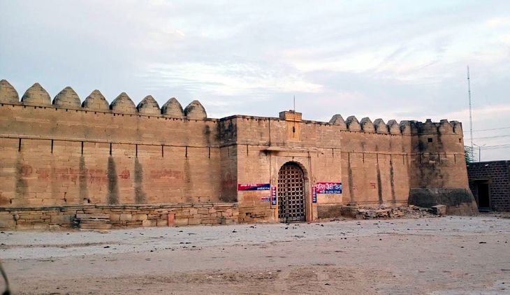 Historic fort has been suffering from neglect for years | ऐतिहासिक ...