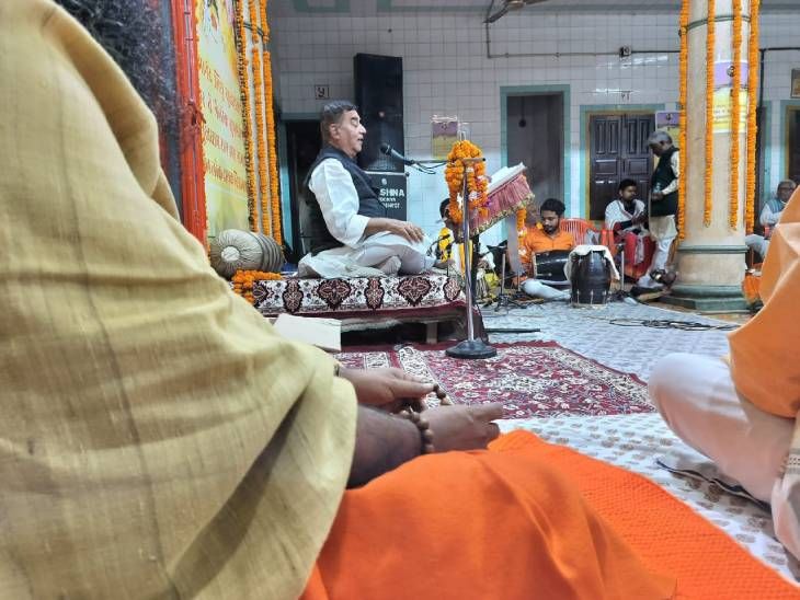 Hanumat Niwas resonating with the musical quatrains of Manas.Ayodhya ...