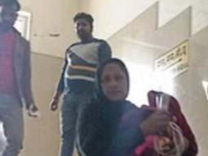 Government asked for report in women's hospital fire case | महिला ...