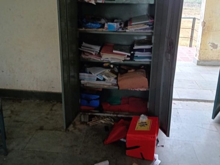Computer system and sound system stolen from school | स्कूल से कंप्यूटर ...