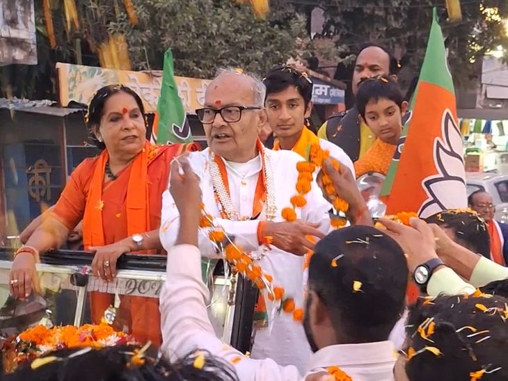 Thousands gathered in the victory procession: Victory procession taken ...