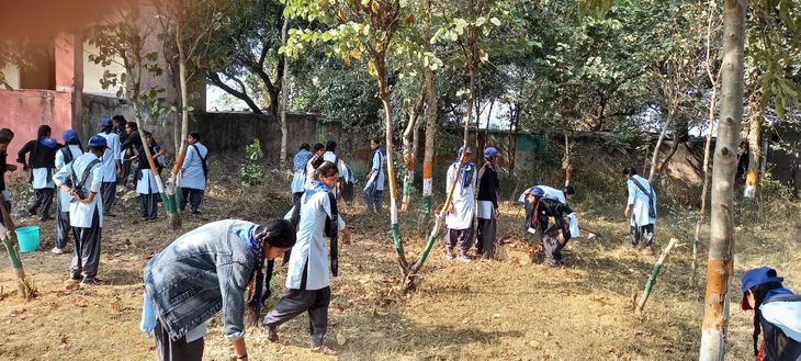 NSS students displayed arts including lemon race, rangoli, poster ...