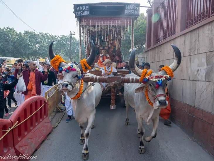 ISKCON's Pad Yatra coming from Delhi to Ayodhya.Ayodhya. Delhi. Iskon ...