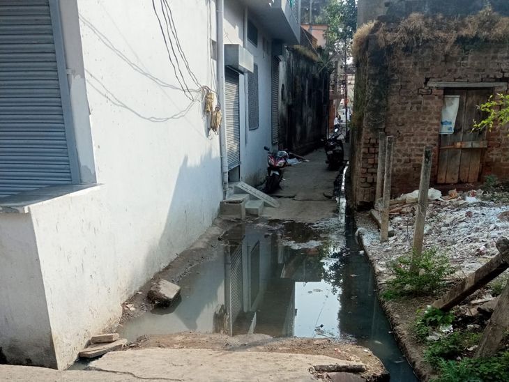 Dirt in Congress councillor's ward, drains choked