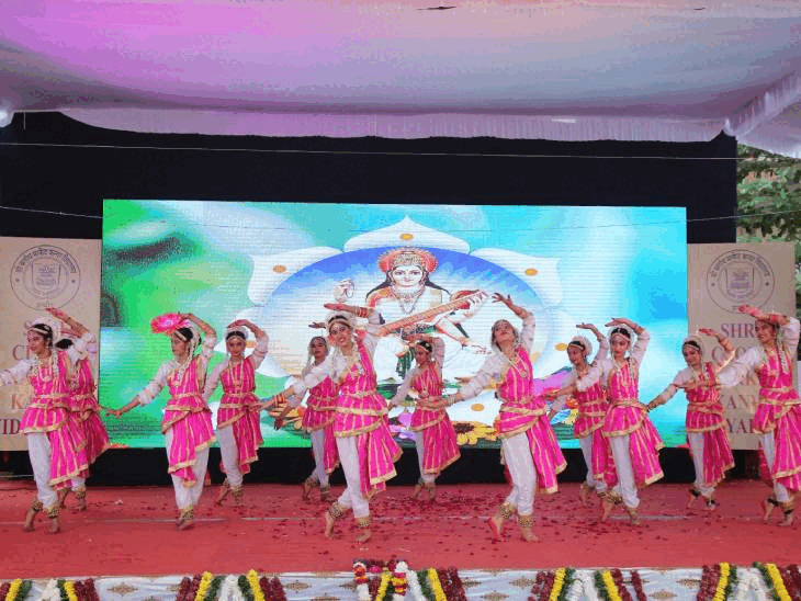 Annual function held at Shri Cloth Market Girls School, Indore