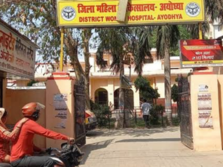 CMS takes major action on non-compliance of dress code | ड्रेस कोड में ...